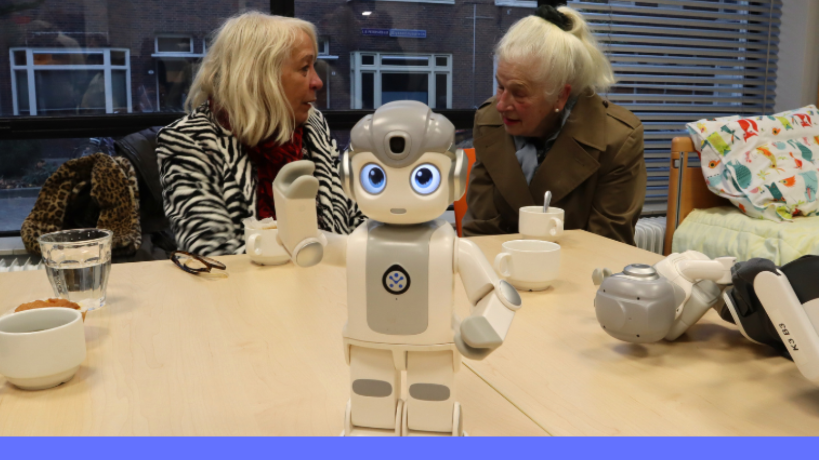 AI-rapport schetst zeven richtlijnen voor toekomst ouderenzorg | JOU ...